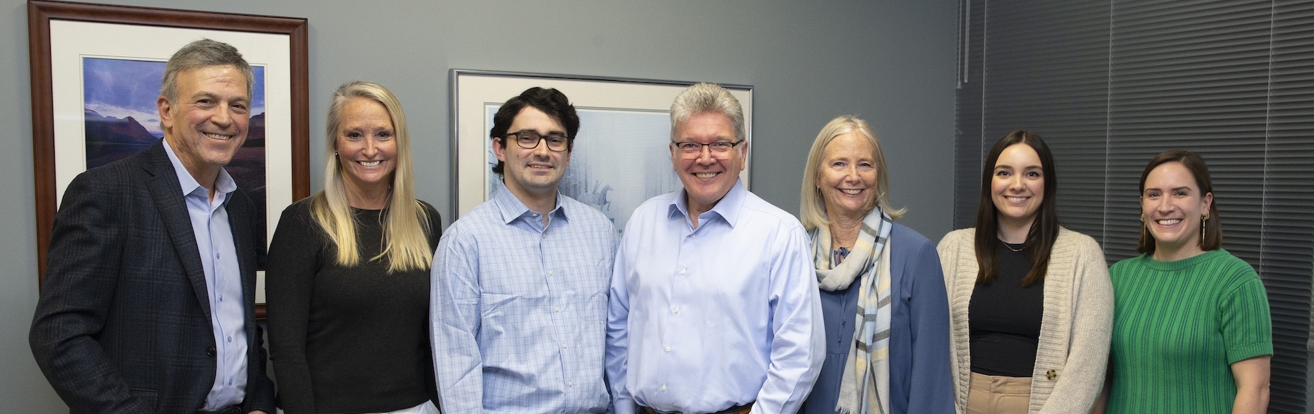 About_us_hero_module_team2023v2 - Gemworld International