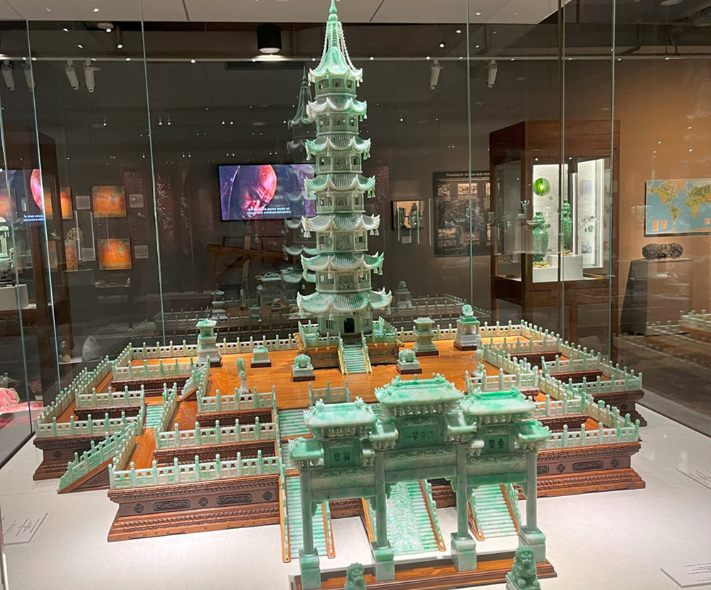 The Lizzadro Museum of Lapidary Art - Gemworld International